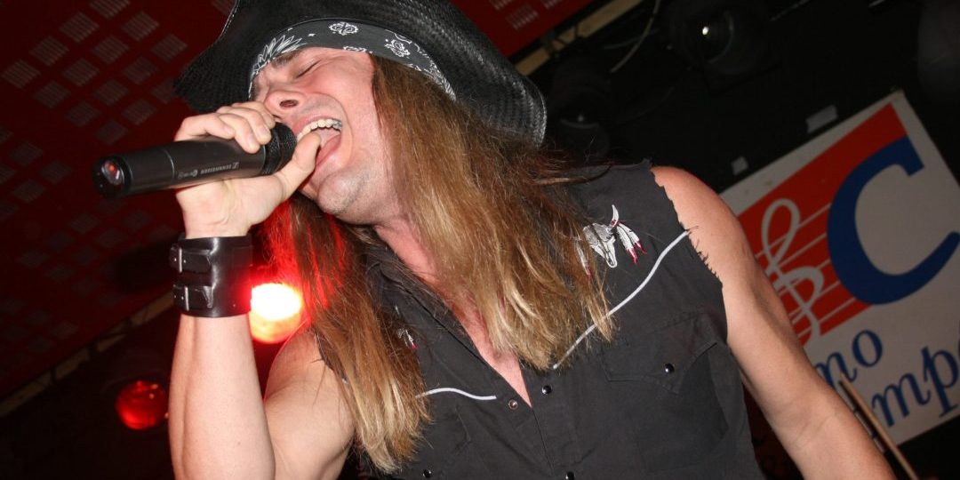 JOHNNY SOLINGER – Fallece a los 55 años el ex vocal de SKID ROW - FORCE ...